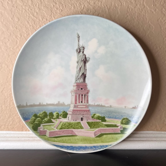 R and N China Co. | Art | Vintage Miss Liberty Collectors Plate R And N ...